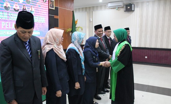 Pelantikan Panitera Muda Permohonan PA Mojokerto Sebagai Panitera Pengganti PTA Surabaya (02/07 ...